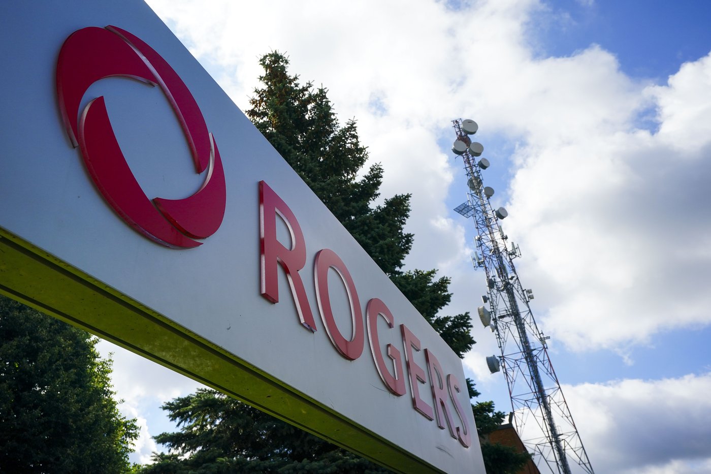 Rogers Communications reports Q2 profit down amid acquisition and ...