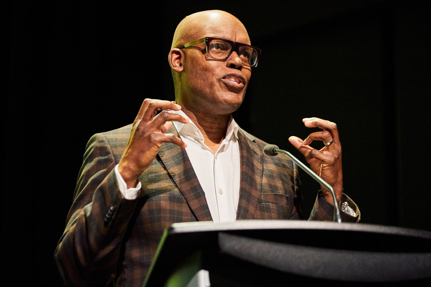 TIFF CEO Cameron Bailey apologizes for handling of doc about Oct. 7 ...