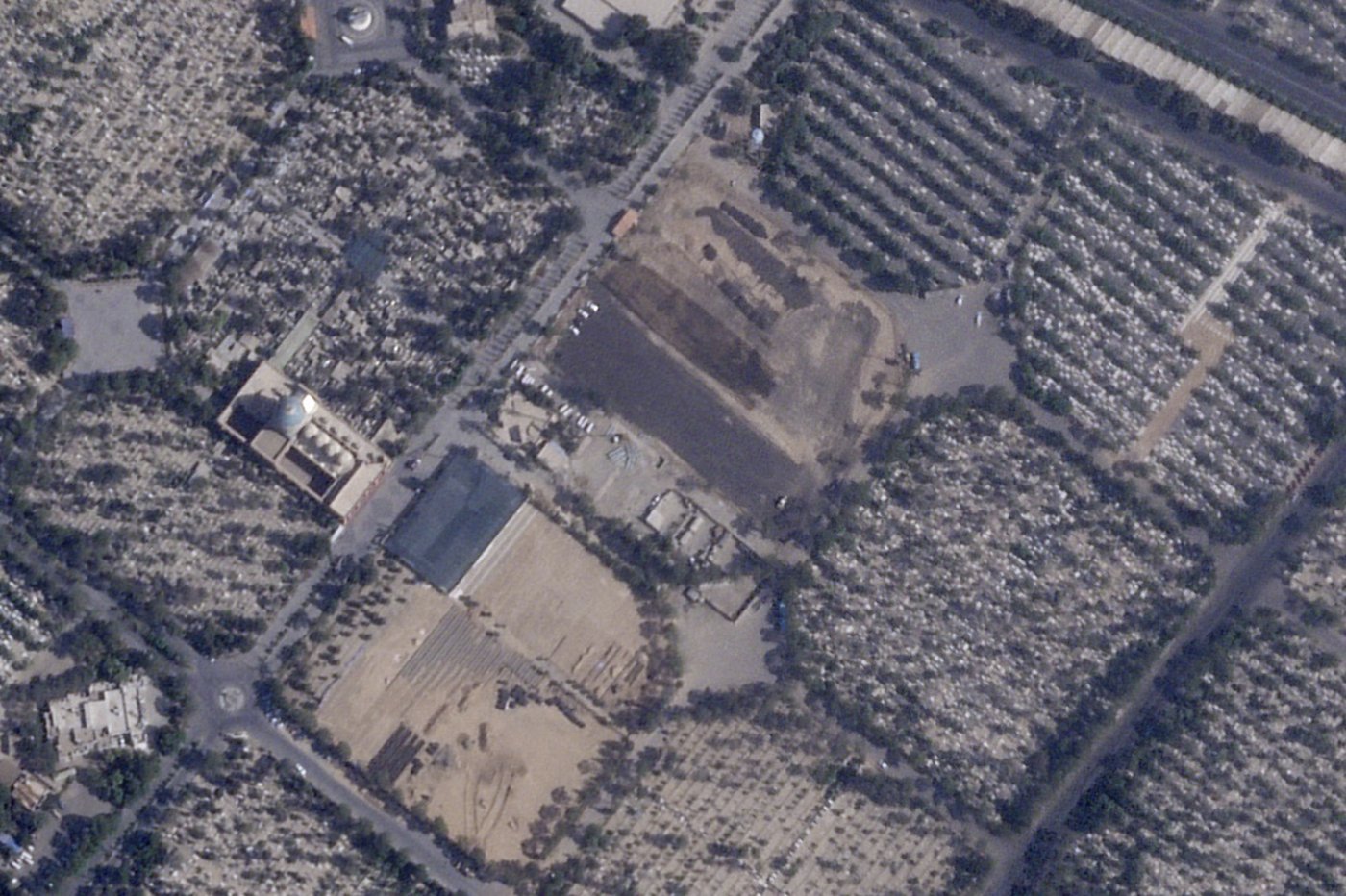 Iran paves over mass grave of 1979 revolution victims, turning it into ...