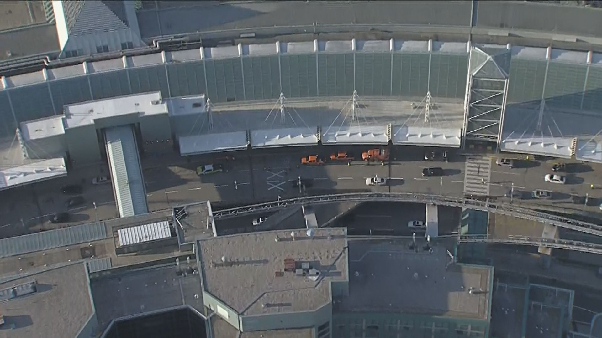 4 pedestrians, 1 driver injured in multi-vehicle crash outside Toronto ...