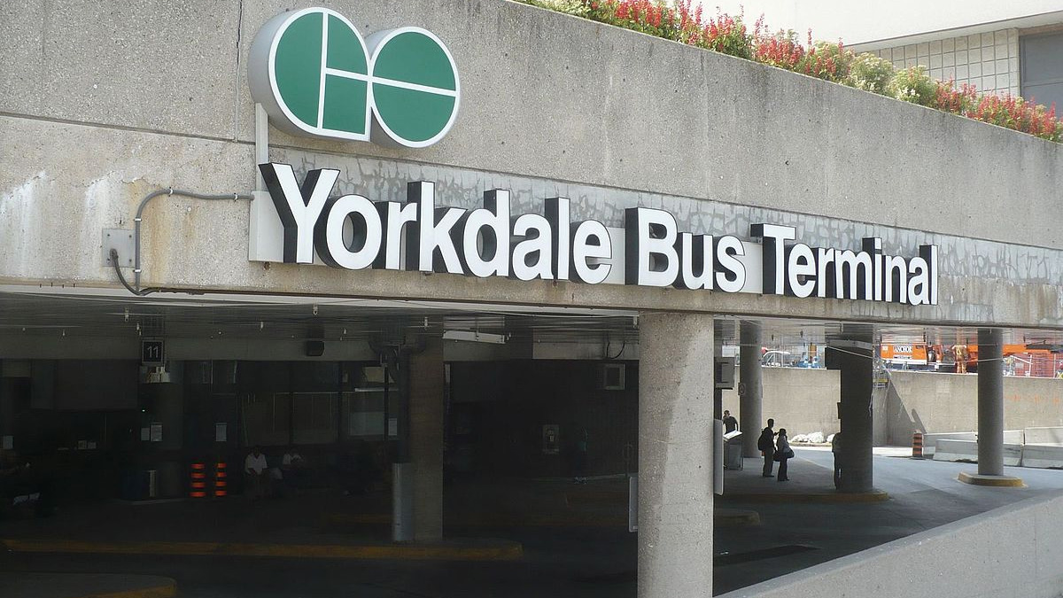 Man seriously injured in shooting aboard GO bus at Yorkdale terminal