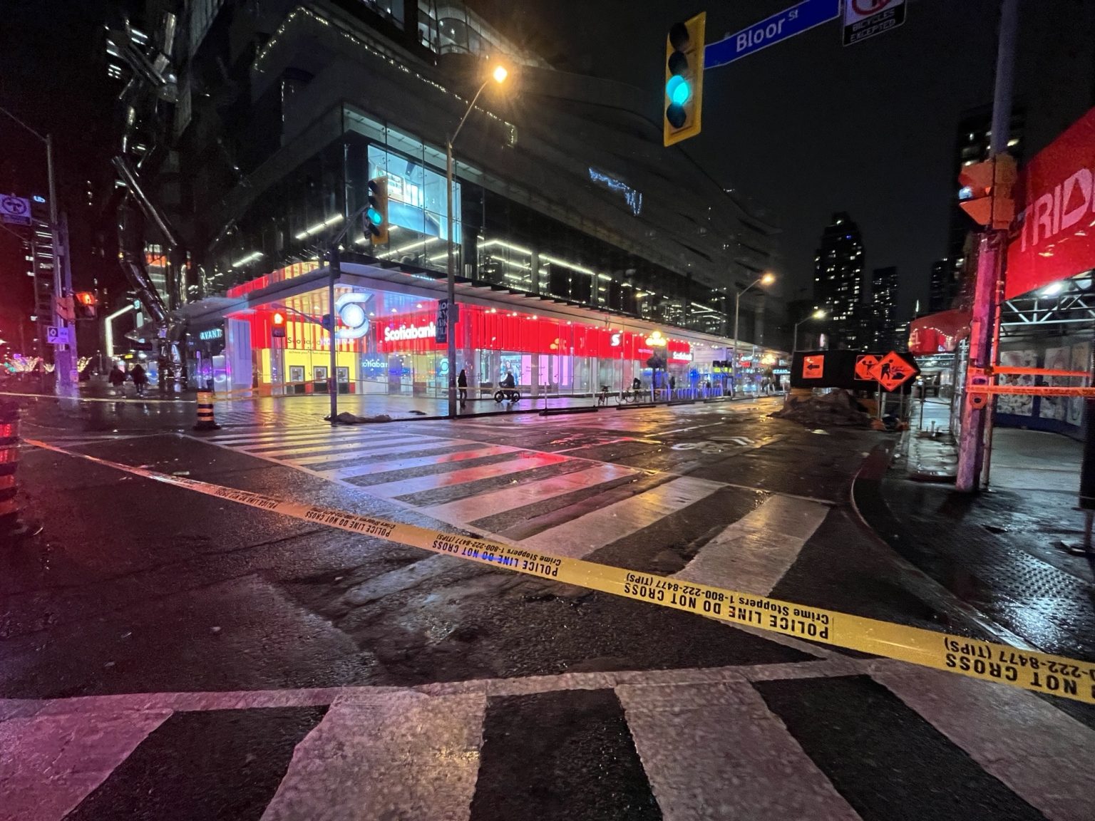 Bloor-Yonge intersection reopens after ice falls from two buildings