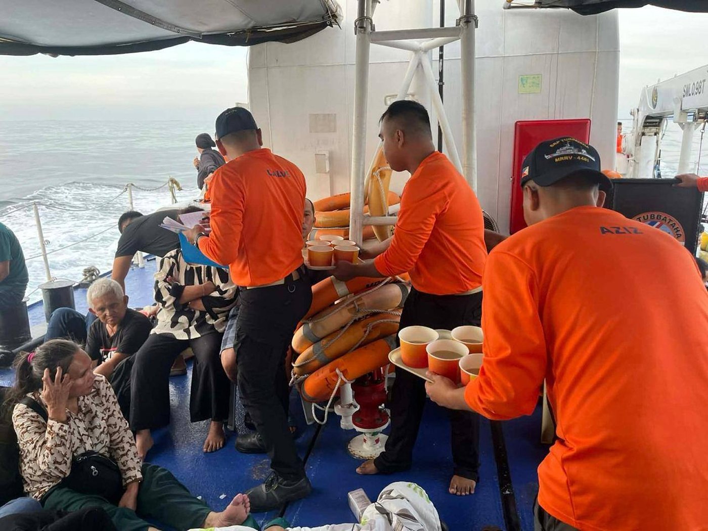Ferry carrying more than 350 people sinks in southern Philippines