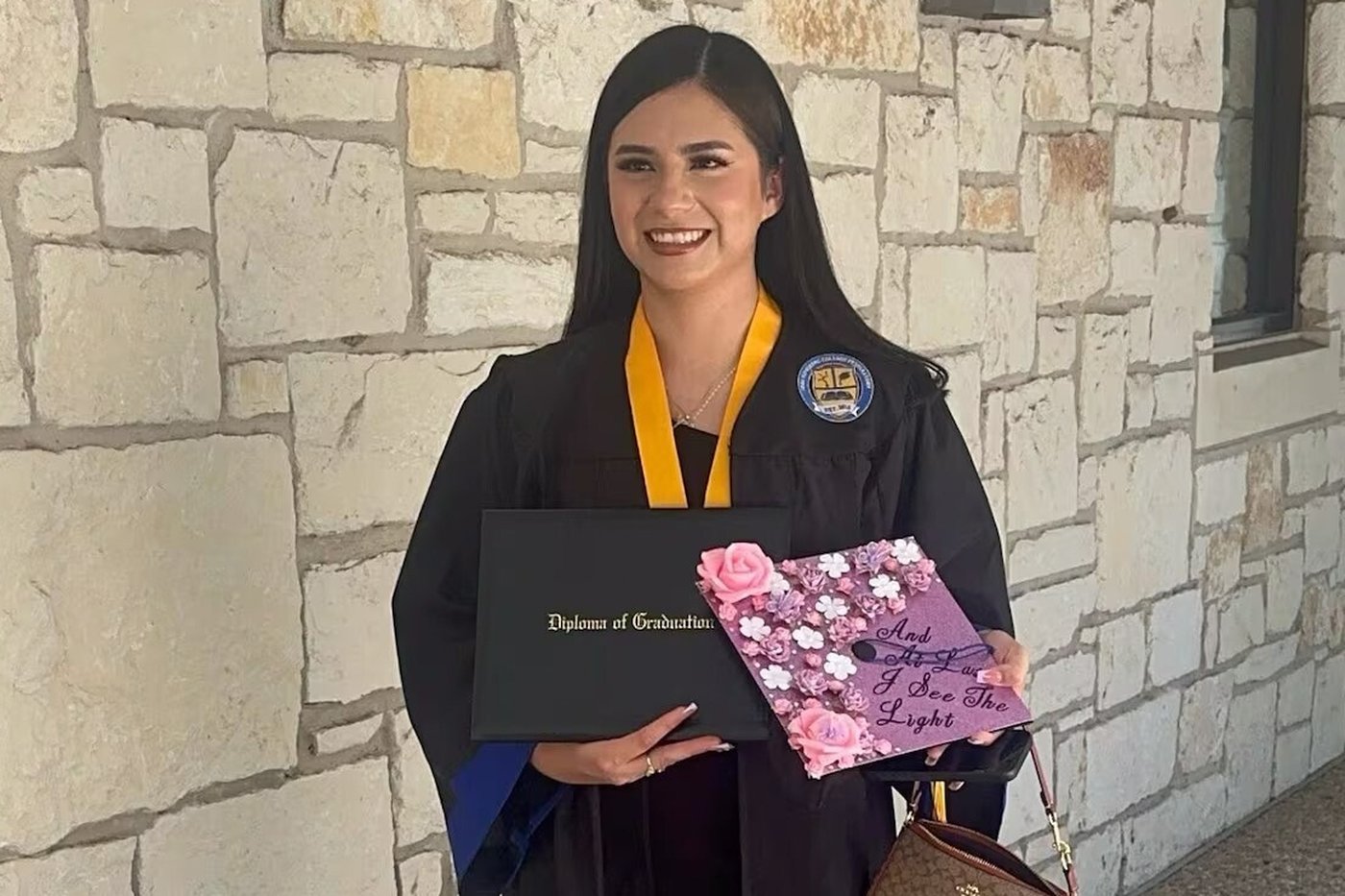 US apologizes for deporting a college student flying home for ...