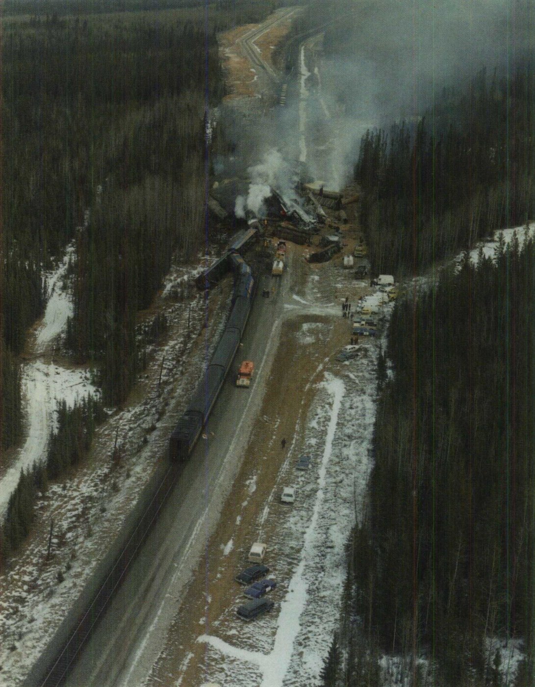 Tangled cars and billowing smoke: Remembering Hinton rail disaster 40 ...