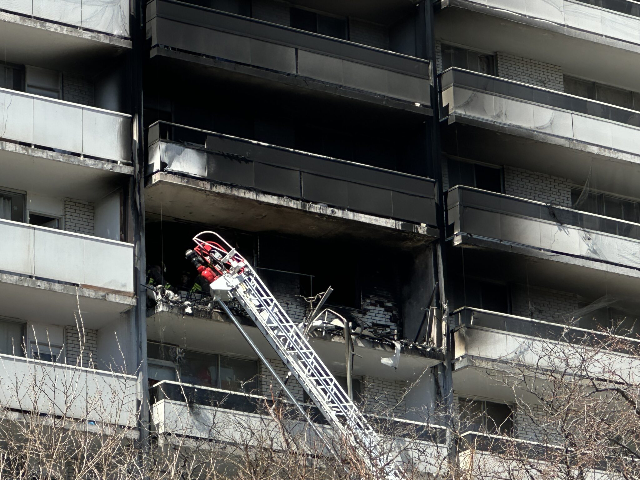 Lithium-ion batteries involved in high-rise fire at Wellesley and ...