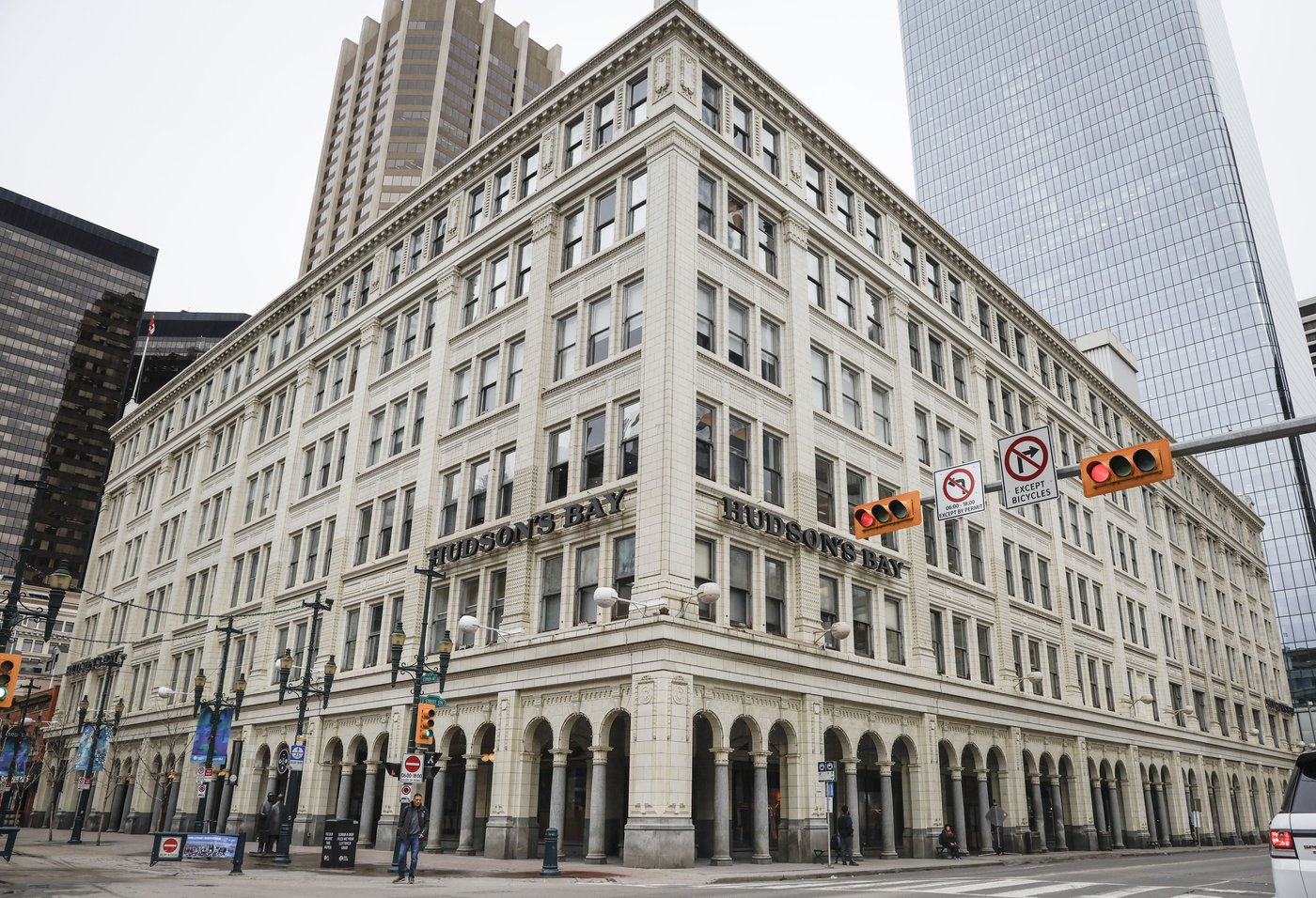 Buyers emerge for HBC stores in downtown Calgary, Ottawa, Vancouver ...