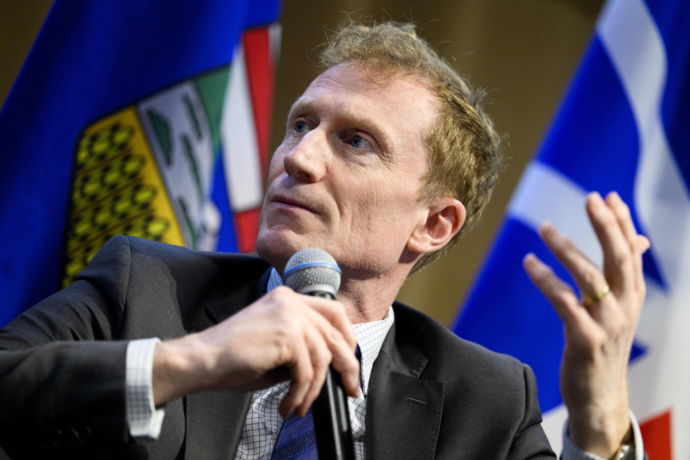 Ottawa tells CRTC to change course on increasing streamers' financial ...